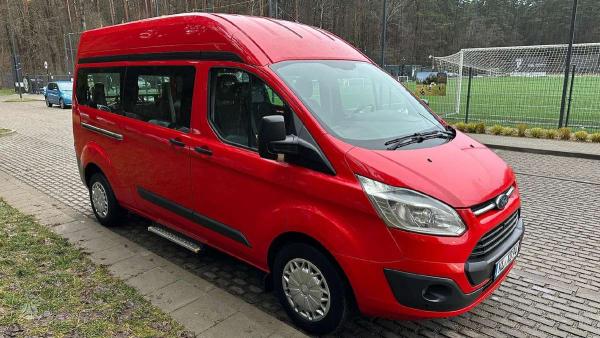Red Ford Transit 2014 in Vilnius, with an engine capacity of 2.20 L and mileage of 255 thousand km for 7700 €, photo 4 on AUTOMOTO.COM.LV