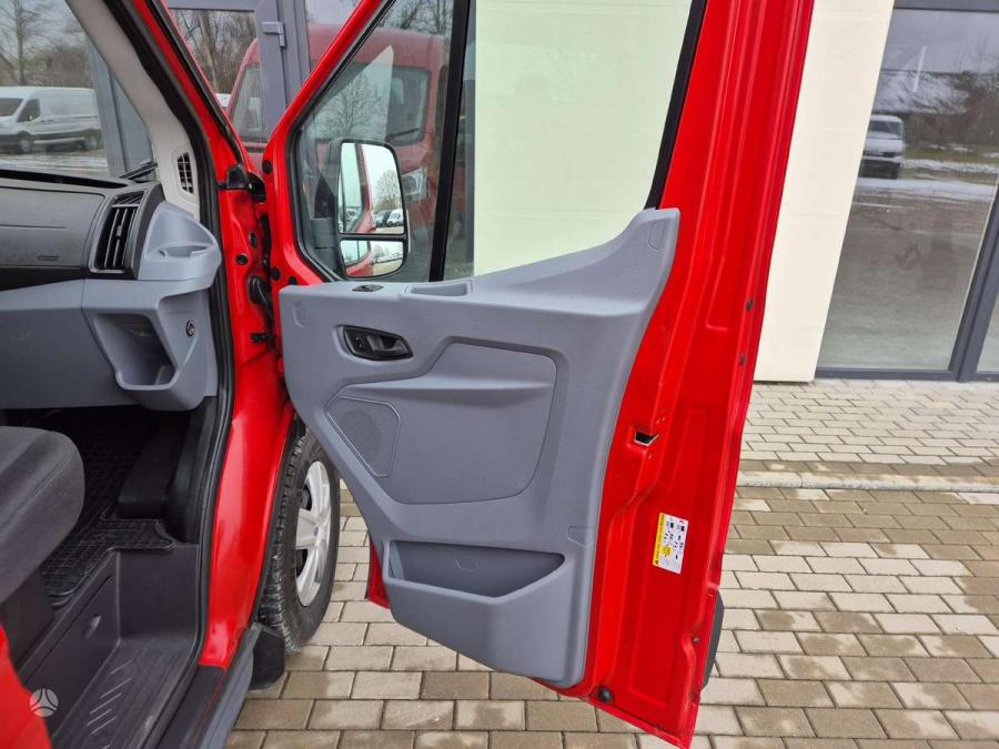 Red Ford Transit 2016 in Marijampole, with an engine capacity of 2.00 L and mileage of 242 thousand km for 13500 €, photo 20 on AUTOMOTO.COM.LV