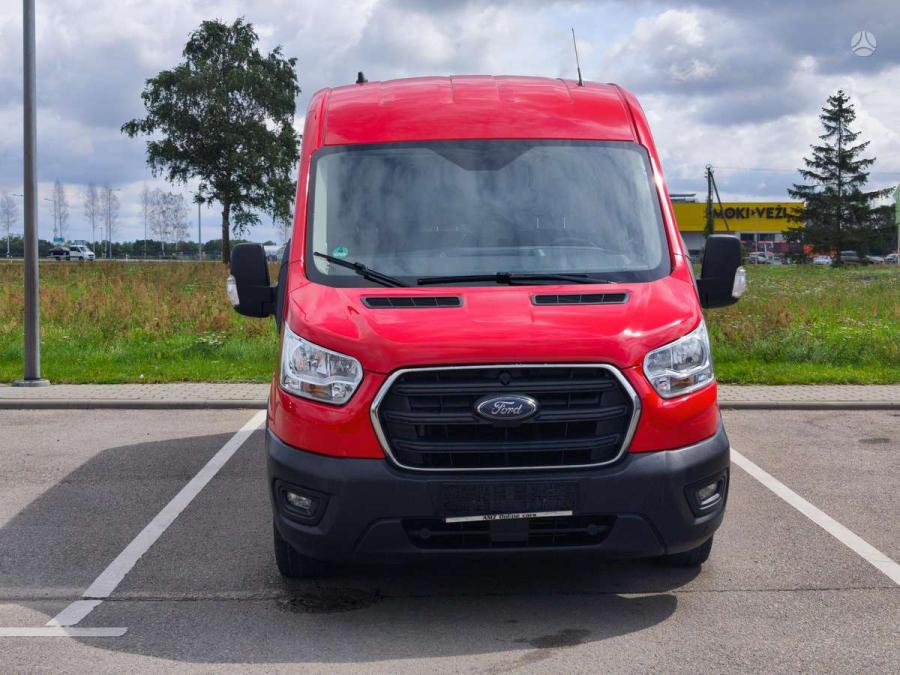 Red Ford Transit 2020 in Marijampole, with an engine capacity of 2.00 L and mileage of 125 thousand km for 15609 €, photo 4 on AUTOMOTO.COM.LV