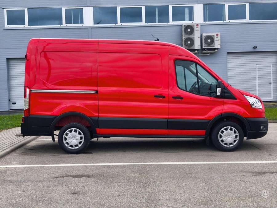 Red Ford Transit 2020 in Marijampole, with an engine capacity of 2.00 L and mileage of 125 thousand km for 15609 €, photo 5 on AUTOMOTO.COM.LV