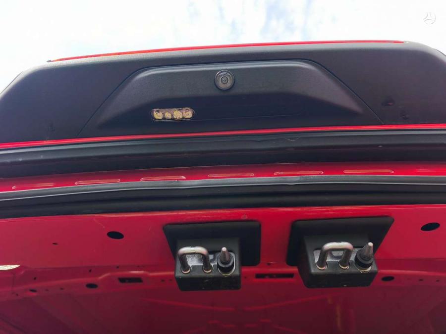 Red Ford Transit 2020 in Marijampole, with an engine capacity of 2.00 L and mileage of 125 thousand km for 15609 €, photo 16 on AUTOMOTO.COM.LV