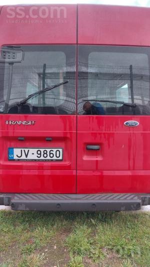 Red Ford Transit 2004 in Daugavpils, with an engine capacity of 2.00 L and mileage of 385 thousand km for 1000 €, photo 5 on AUTOMOTO.COM.LV