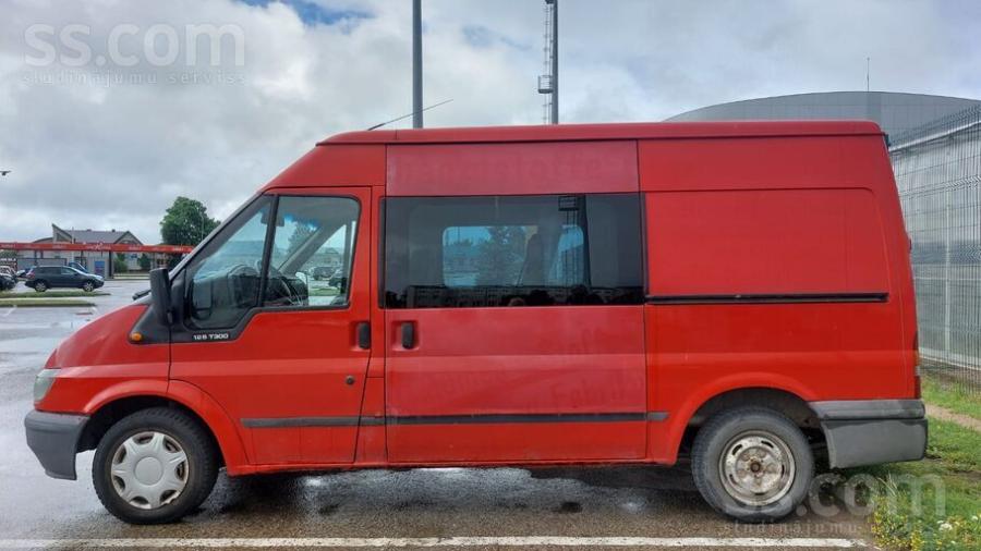 Red Ford Transit 2004 in Daugavpils, with an engine capacity of 2.00 L and mileage of 385 thousand km for 1000 €, photo 8 on AUTOMOTO.COM.LV