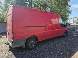 Red Ford Transit 2011 in Tallinn, with an engine capacity of 2.20 L and mileage of 592 thousand km for 1099 €, photo 4 on AUTOMOTO.COM.LV
