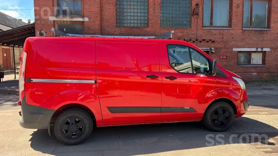 Red Ford Transit 2013 in Riga, with an engine capacity of 2.20 L and mileage of 300 thousand km for 3000 €, photo 5 on AUTOMOTO.COM.LV