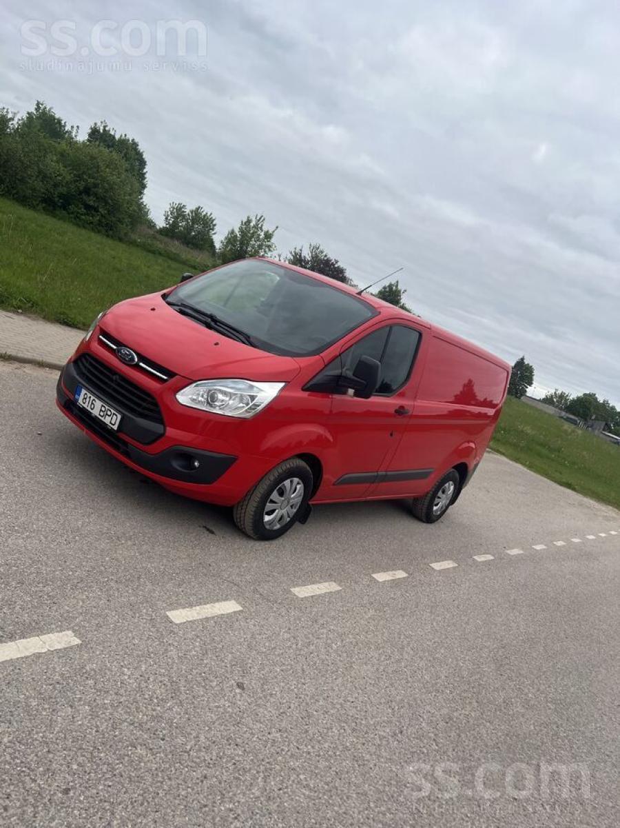 Sarkans Ford Transit 2015 Valka, ar dzinēja tilpumu 2.20 L un nobraukumu 338 tūkst. km par 6500 €, foto 3 vietnē AUTOMOTO.COM.LV