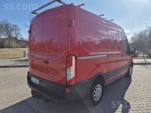 Red Ford Transit 2017 in Saldus, with an engine capacity of 2.00 L and mileage of 142 thousand km for 11350 €, photo 6 on AUTOMOTO.COM.LV