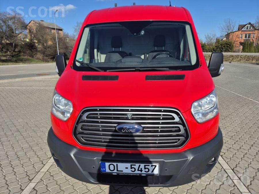 Red Ford Transit 2017 in Saldus, with an engine capacity of 2.00 L and mileage of 142 thousand km for 11350 €, photo 9 on AUTOMOTO.COM.LV