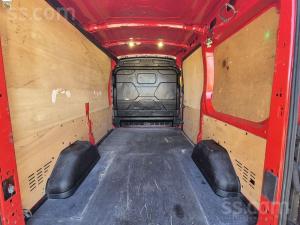 Red Ford Transit 2017 in Saldus, with an engine capacity of 2.00 L and mileage of 142 thousand km for 11350 €, photo 14 on AUTOMOTO.COM.LV