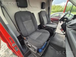 Red Ford Transit 2017 in Saldus, with an engine capacity of 2.00 L and mileage of 142 thousand km for 11350 €, photo 21 on AUTOMOTO.COM.LV