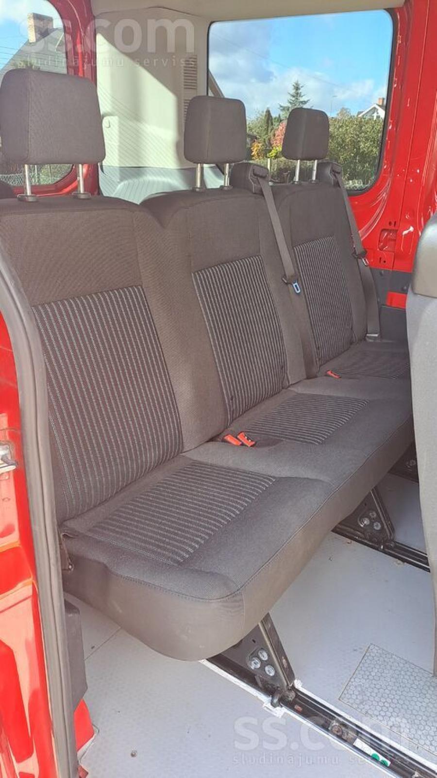Sarkans Ford Transit 2018 Tukums, ar dzinēja tilpumu 2.00 L un nobraukumu 266 tūkst. km par 13800 €, foto 16 vietnē AUTOMOTO.COM.LV