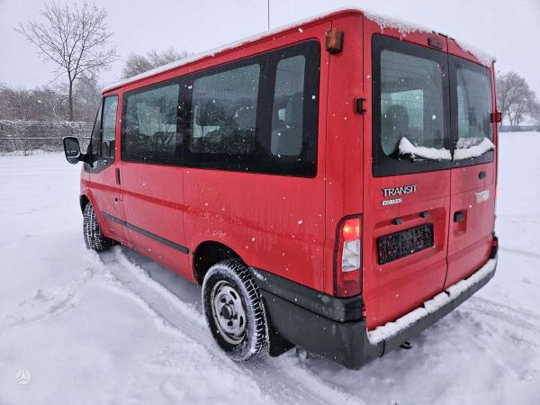 Sarkans Ford Transit 2012 Marijampole, ar dzinēja tilpumu 2.20 L un nobraukumu 188 tūkst. km par 4500 €, foto 4 vietnē AUTOMOTO.COM.LV