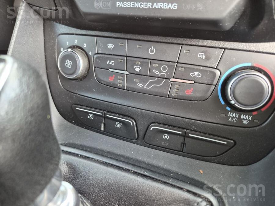 Red Ford Transit 2021 in Riga, with an engine capacity of 1.50 L and mileage of 315 thousand km for 7900 €, photo 18 on AUTOMOTO.COM.LV