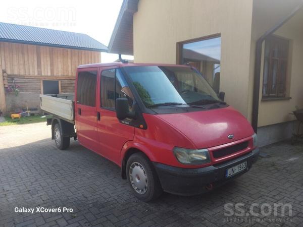 Sarkans Ford Transit 2003 Cēsis, ar dzinēja tilpumu 2.00 L un nobraukumu 306 tūkst. km par 8000 €, foto 1 vietnē AUTOMOTO.COM.LV