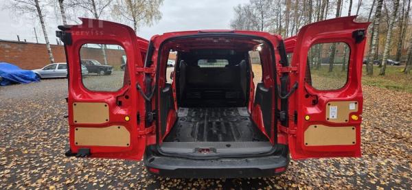 Red Ford Transit 2023 in Riga, with an engine capacity of 1.50 L and mileage of 20 thousand km for 17545 €, photo 8 on AUTOMOTO.COM.LV