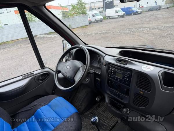 Red Ford Transit 2001 in Tallinn, with an engine capacity of 2.00 L and mileage of 442 thousand km for 999 €, photo 5 on AUTOMOTO.COM.LV