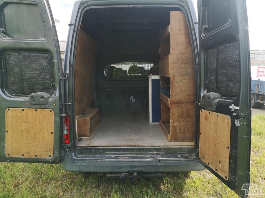 Ford Transit 2008 in Alytus, with an engine capacity of 2.40 L and mileage of 213 thousand km for 7200 €, photo 11 on AUTOMOTO.COM.LV
