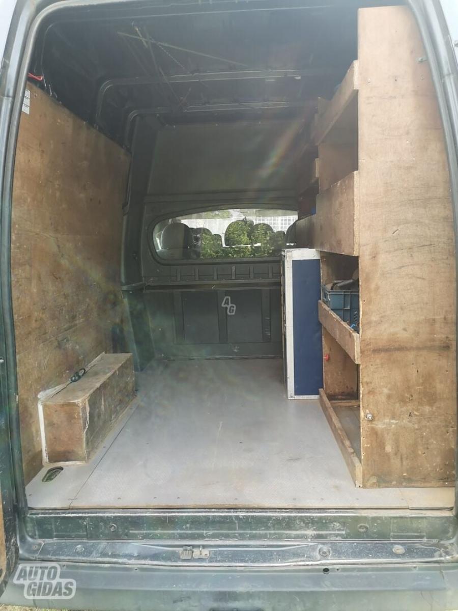 Ford Transit 2008 in Alytus, with an engine capacity of 2.40 L and mileage of 213 thousand km for 7200 €, photo 12 on AUTOMOTO.COM.LV