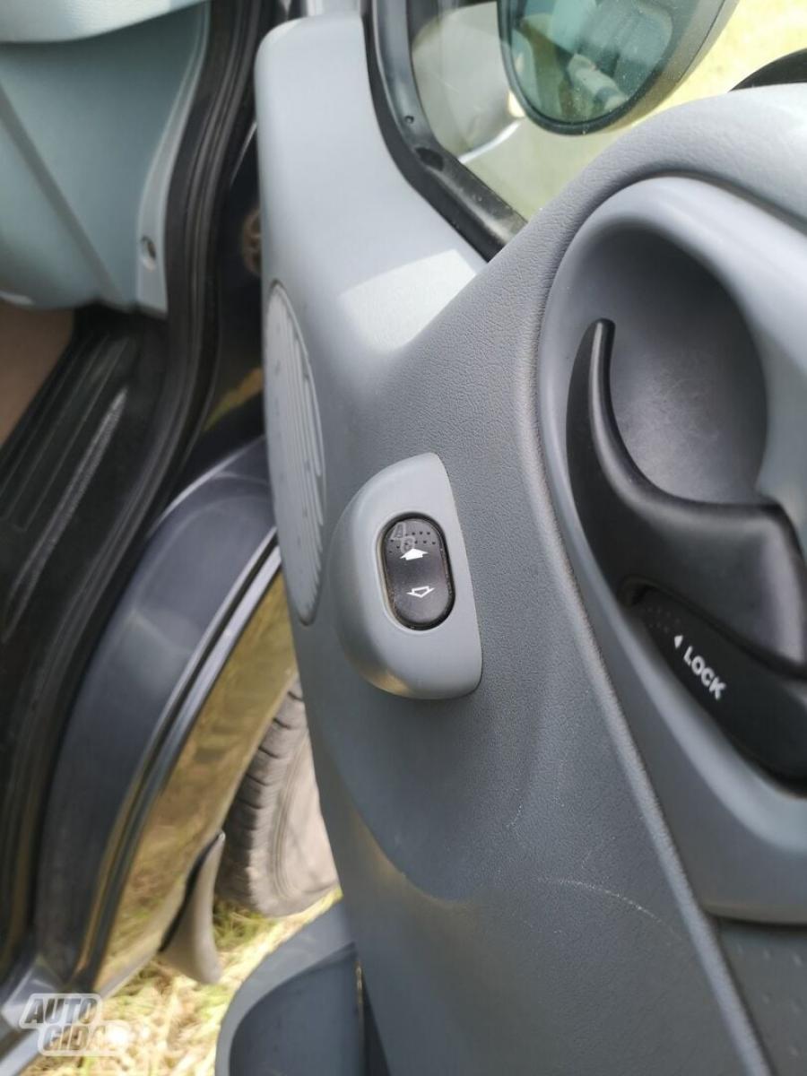 Ford Transit 2008 in Alytus, with an engine capacity of 2.40 L and mileage of 213 thousand km for 7200 €, photo 22 on AUTOMOTO.COM.LV