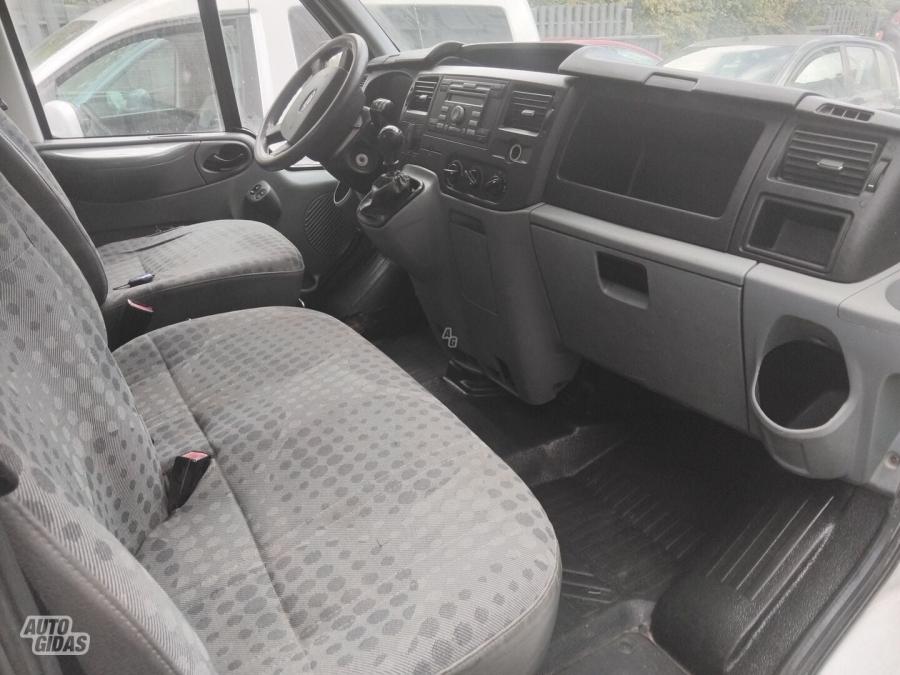 Ford Transit 2009 in Kaunas, with an engine capacity of 2.40 L and mileage of 421 thousand km for 4300 €, photo 8 on AUTOMOTO.COM.LV