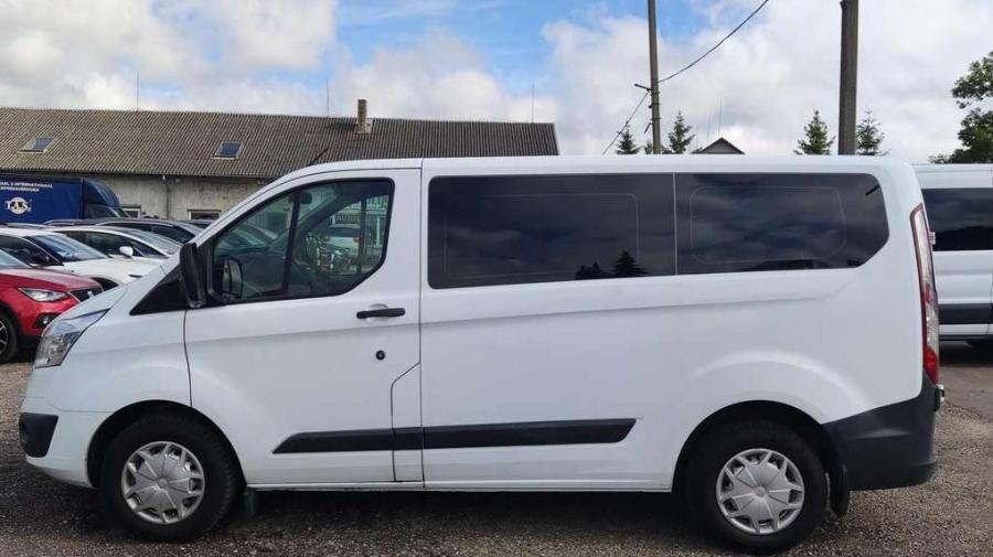 Ford Transit 2015 in Klaipeda, with an engine capacity of 2.20 L and mileage of 170 thousand km for 11590 €, photo 3 on AUTOMOTO.COM.LV