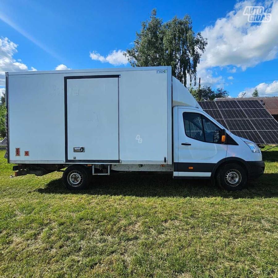 Ford Transit 2016 in Raseiniai, with an engine capacity of 2.20 L and mileage of 312 thousand km for 8890 €, photo 3 on AUTOMOTO.COM.LV