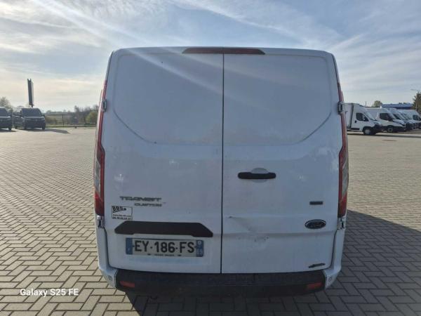 Ford Transit 2018 Tauragė, ar dzinēja tilpumu 2.00 L un nobraukumu 268 tūkst. km par 3900 €, foto 5 vietnē AUTOMOTO.COM.LV