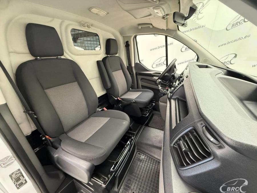 Ford Transit 2019 in Vilnius, with an engine capacity of 1.96 L and mileage of 144 thousand km for 11900 €, photo 5 on AUTOMOTO.COM.LV
