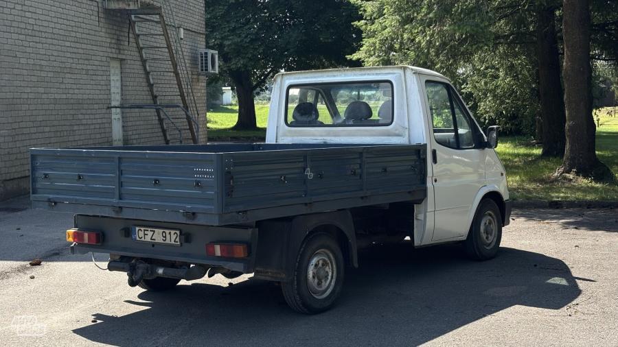 Balts Ford Transit 1992 Šilutė, ar dzinēja tilpumu 2.50 L un nobraukumu 40 tūkst. km par 1850 €, foto 5 vietnē AUTOMOTO.COM.LV