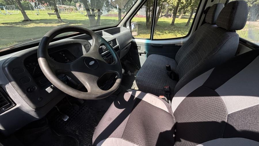 Balts Ford Transit 1992 Šilutė, ar dzinēja tilpumu 2.50 L un nobraukumu 40 tūkst. km par 1850 €, foto 13 vietnē AUTOMOTO.COM.LV