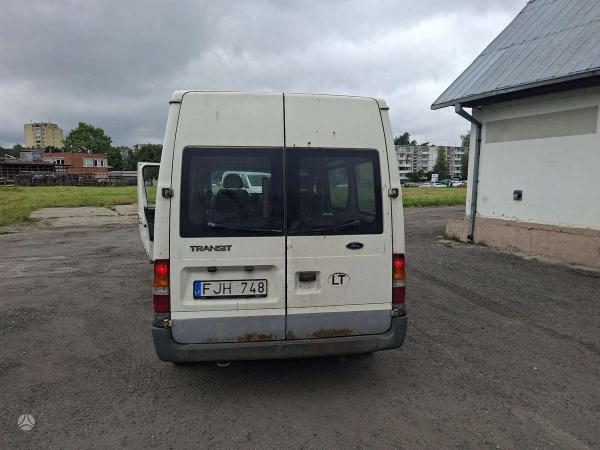 White Ford Transit 2000 in Kaunas, with an engine capacity of 2.40 L and mileage of 700 thousand km for 1200 €, photo 5 on AUTOMOTO.COM.LV