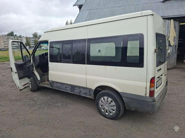 White Ford Transit 2000 in Kaunas, with an engine capacity of 2.40 L and mileage of 700 thousand km for 1200 €, photo 8 on AUTOMOTO.COM.LV