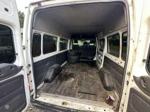 White Ford Transit 2001 in Kaunas, with an engine capacity of 2.00 L and mileage of 342 thousand km for 1200 €, photo 6 on AUTOMOTO.COM.LV