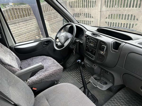 Balts Ford Transit 2002 Viļņa, ar dzinēja tilpumu 2.40 L un nobraukumu 245 tūkst. km par 2200 €, foto 7 vietnē AUTOMOTO.COM.LV