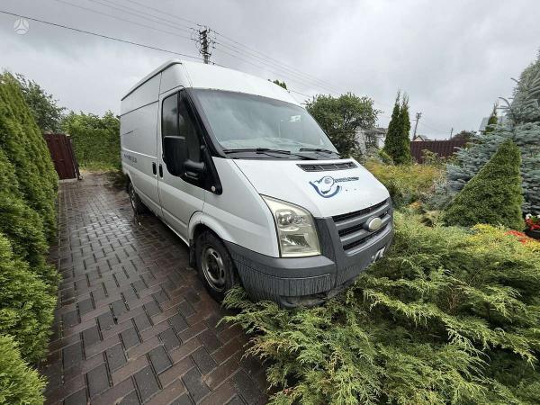 White Ford Transit 2005 in Vilnius, with an engine capacity of 2.20 L and mileage of 230 thousand km for 1050 €, photo 1 on AUTOMOTO.COM.LV