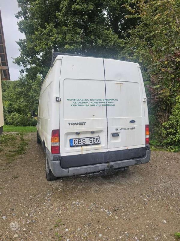 White Ford Transit 2006 in Klaipeda, with an engine capacity of 2.00 L and mileage of 270 thousand km for 1500 €, photo 5 on AUTOMOTO.COM.LV