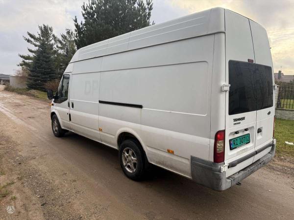 White Ford Transit 2007 in Klaipeda, with an engine capacity of 2.40 L and mileage of 195 thousand km for 2800 €, photo 6 on AUTOMOTO.COM.LV