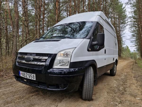 White Ford Transit 2007 in Vilnius, with an engine capacity of 2.40 L and mileage of 230 thousand km for 12800 €, photo 1 on AUTOMOTO.COM.LV