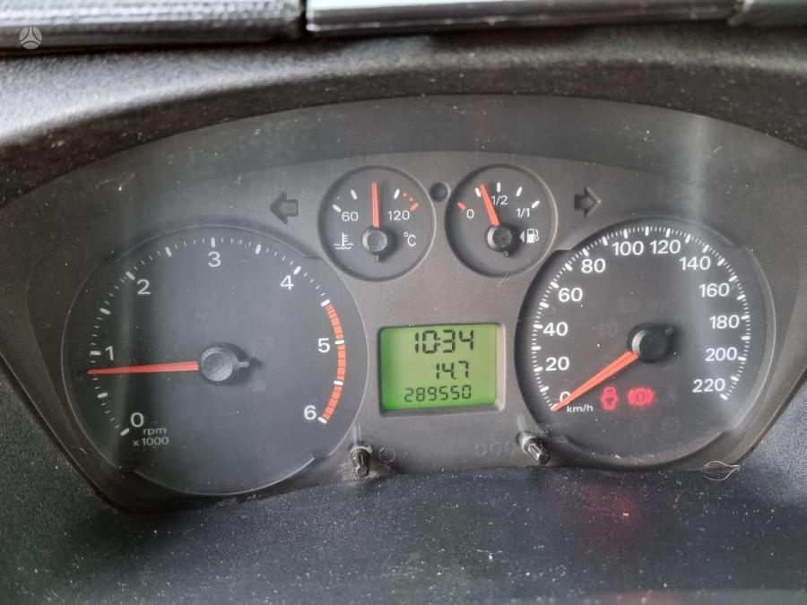 White Ford Transit 2007 in Siauliai, with an engine capacity of 2.40 L and mileage of 293 thousand km for 6500 €, photo 19 on AUTOMOTO.COM.LV