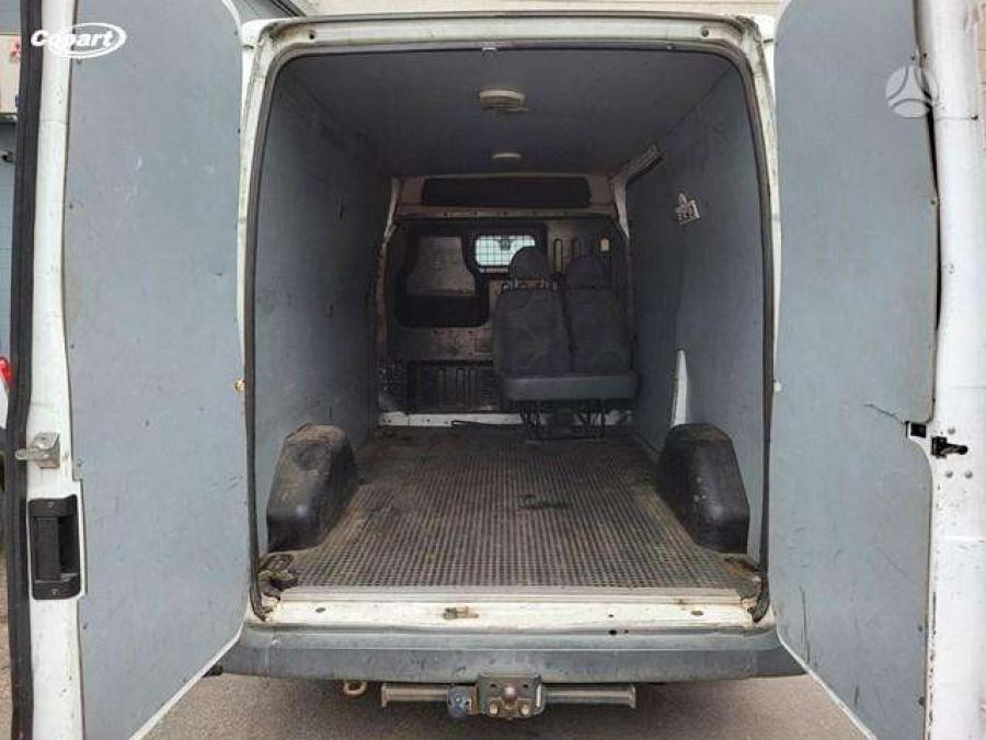 Balts Ford Transit 2007 Kauņa, ar dzinēja tilpumu 2.19 L un nobraukumu 295 tūkst. km par 1950 €, foto 20 vietnē AUTOMOTO.COM.LV