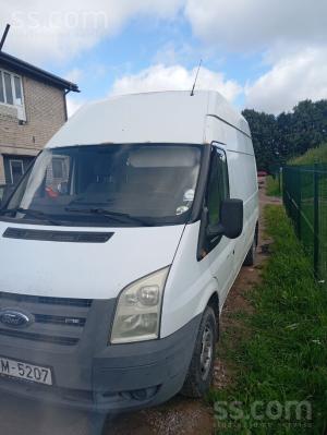 Balts Ford Transit 2007 Talsi, ar dzinēja tilpumu 2.20 L un nobraukumu 380 tūkst. km par 1200 €, foto 3 vietnē AUTOMOTO.COM.LV