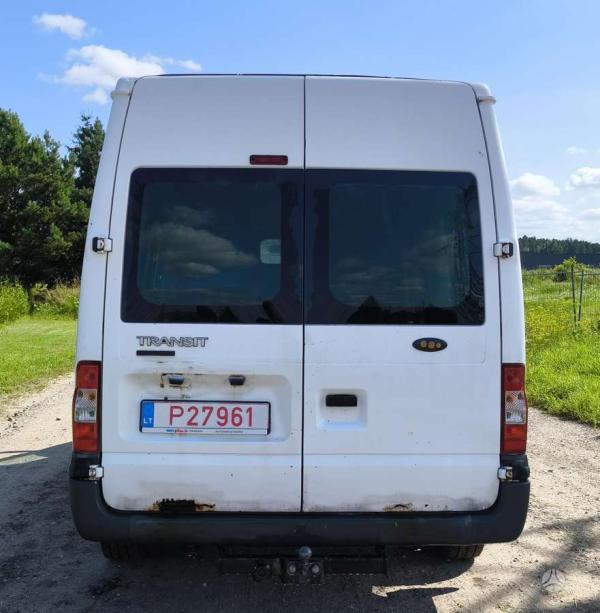 White Ford Transit 2007 in Kaunas, with an engine capacity of 2.20 L and mileage of 296 thousand km for 1499 €, photo 8 on AUTOMOTO.COM.LV