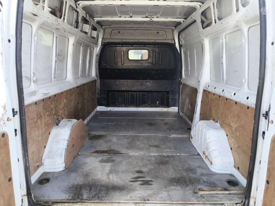 Balts Ford Transit 2007 Kauņa, ar dzinēja tilpumu 2.20 L un nobraukumu 296 tūkst. km par 1499 €, foto 13 vietnē AUTOMOTO.COM.LV