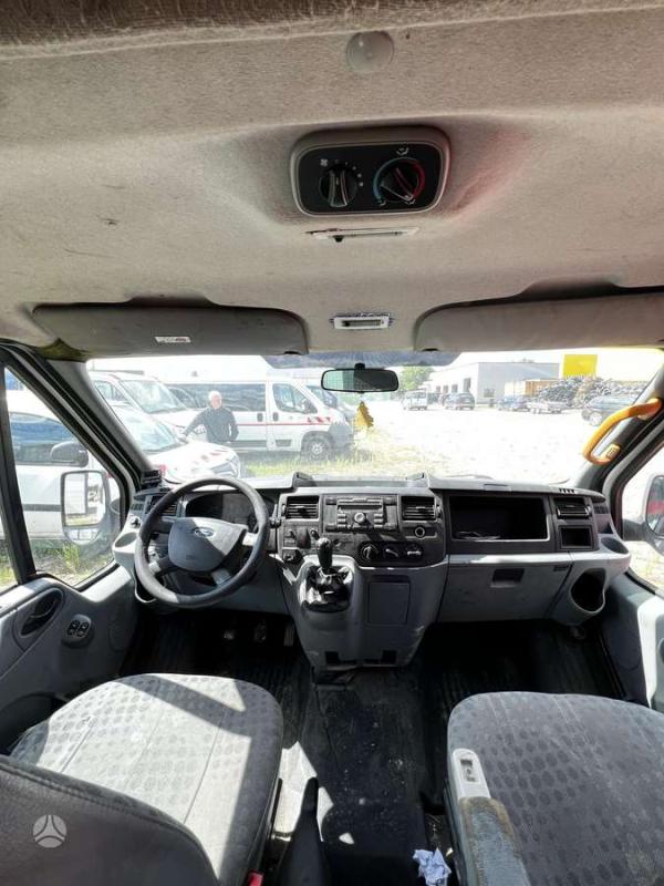 Balts Ford Transit 2007 Jonava, ar dzinēja tilpumu 2.20 L un nobraukumu 470 tūkst. km par 2100 €, foto 8 vietnē AUTOMOTO.COM.LV