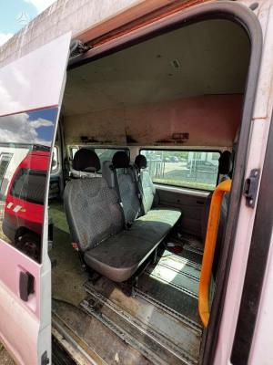 Balts Ford Transit 2007 Jonava, ar dzinēja tilpumu 2.20 L un nobraukumu 470 tūkst. km par 2100 €, foto 9 vietnē AUTOMOTO.COM.LV