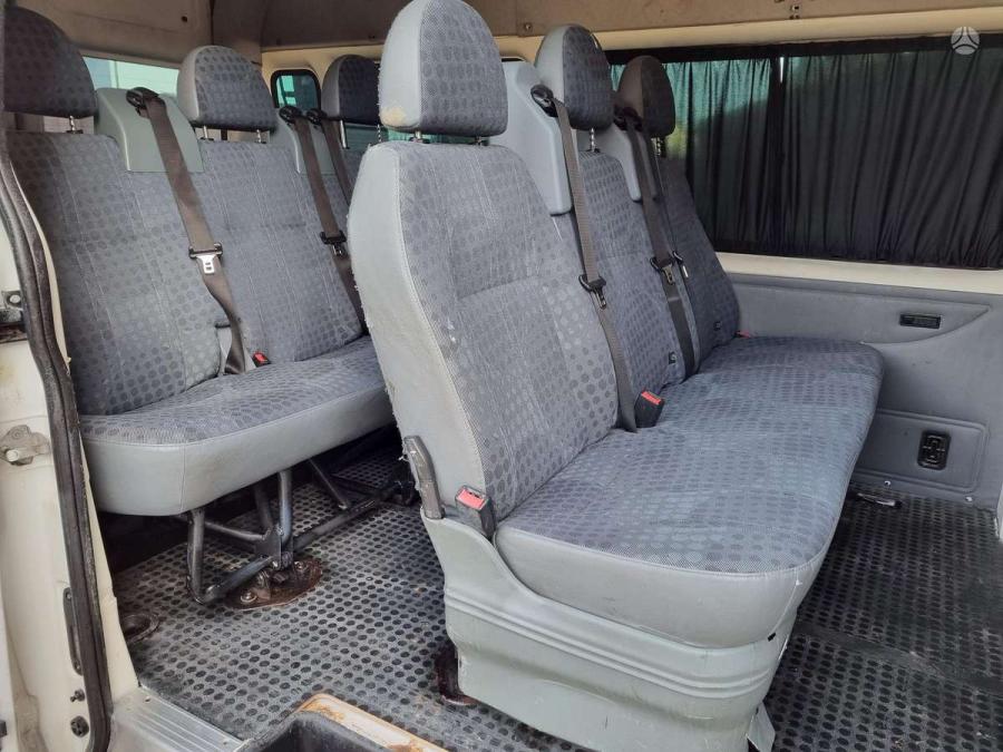 White Ford Transit 2007 in Siauliai, with an engine capacity of 2.40 L and mileage of 293 thousand km for 6000 €, photo 22 on AUTOMOTO.COM.LV