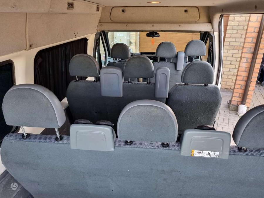 White Ford Transit 2007 in Siauliai, with an engine capacity of 2.40 L and mileage of 293 thousand km for 6000 €, photo 24 on AUTOMOTO.COM.LV