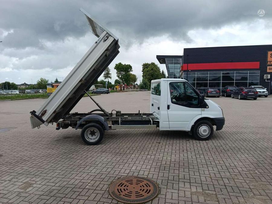 Balts Ford Transit 2008 Tauragė, ar dzinēja tilpumu 2.40 L un nobraukumu 144 tūkst. km par 7800 €, foto 4 vietnē AUTOMOTO.COM.LV