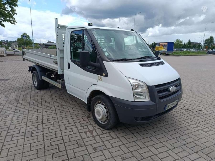 Balts Ford Transit 2008 Tauragė, ar dzinēja tilpumu 2.40 L un nobraukumu 144 tūkst. km par 7800 €, foto 8 vietnē AUTOMOTO.COM.LV