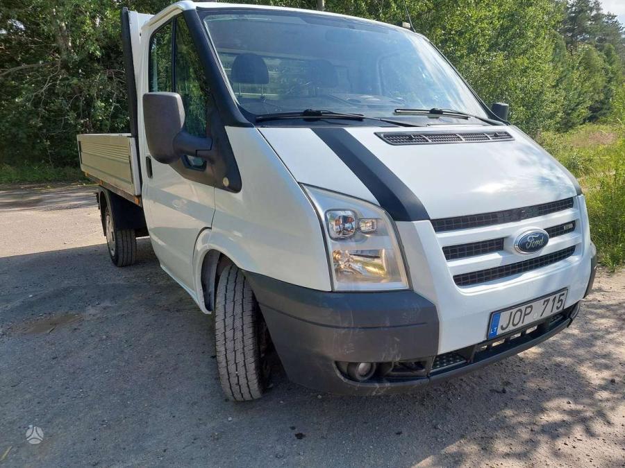 Balts Ford Transit 2008 Klaipėda, ar dzinēja tilpumu 2.20 L un nobraukumu 256 tūkst. km par 4999 €, foto 4 vietnē AUTOMOTO.COM.LV